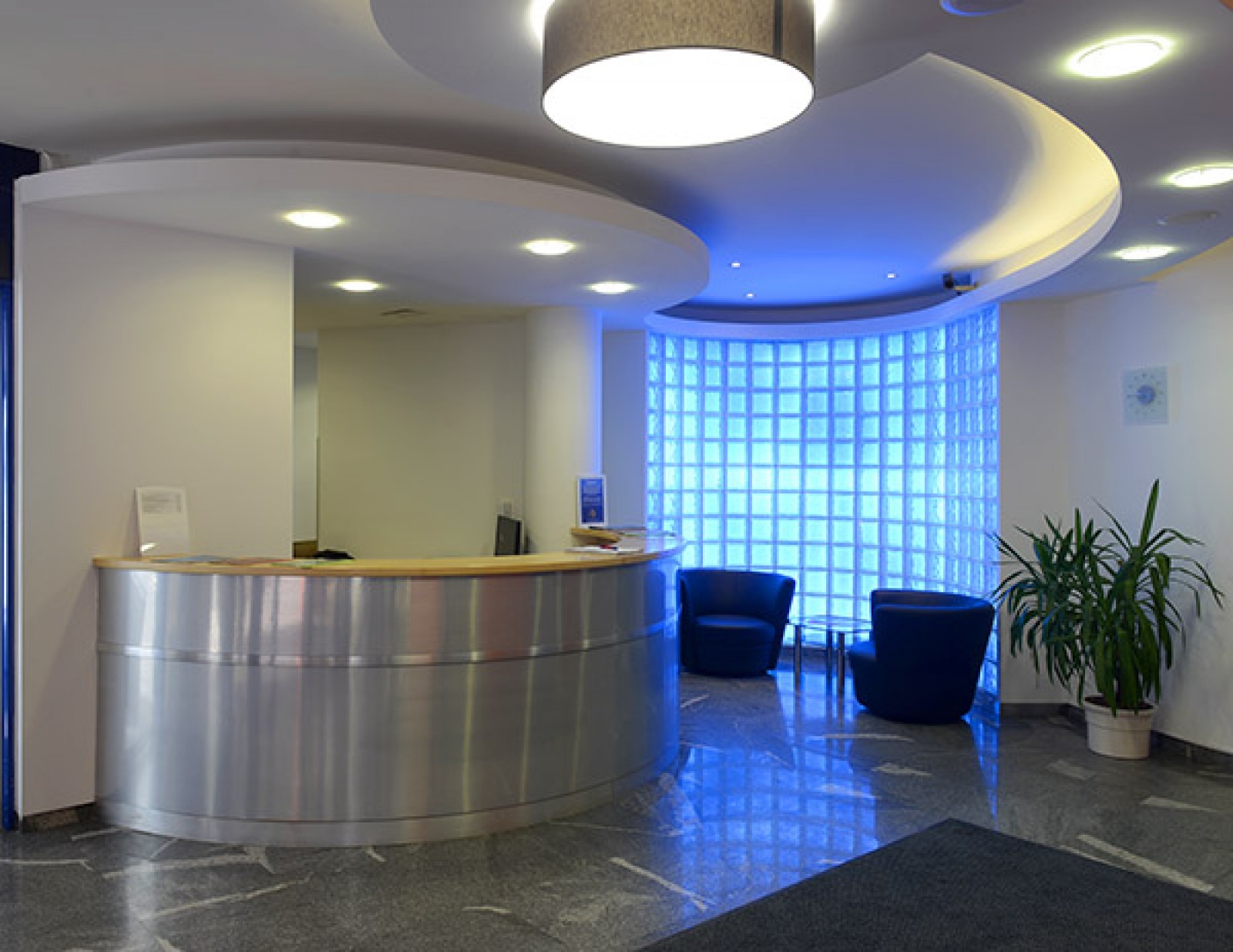 Buda Center Kiadó Irodaház