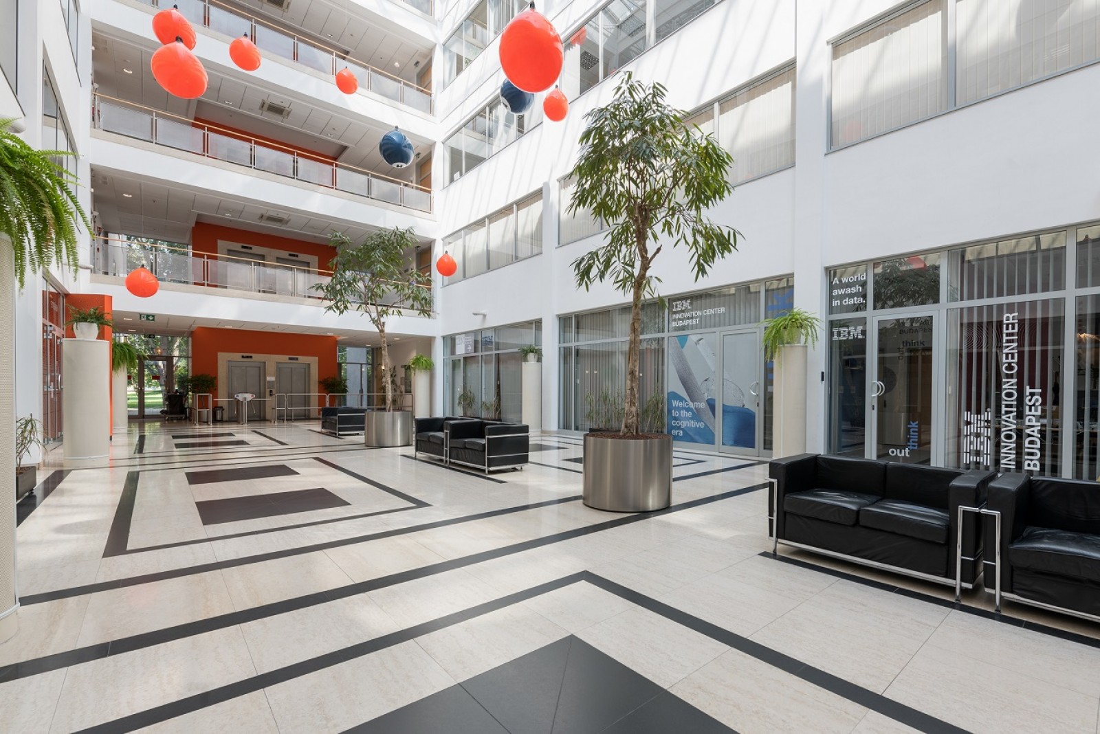 Infopark A épület Kiadó Irodaház