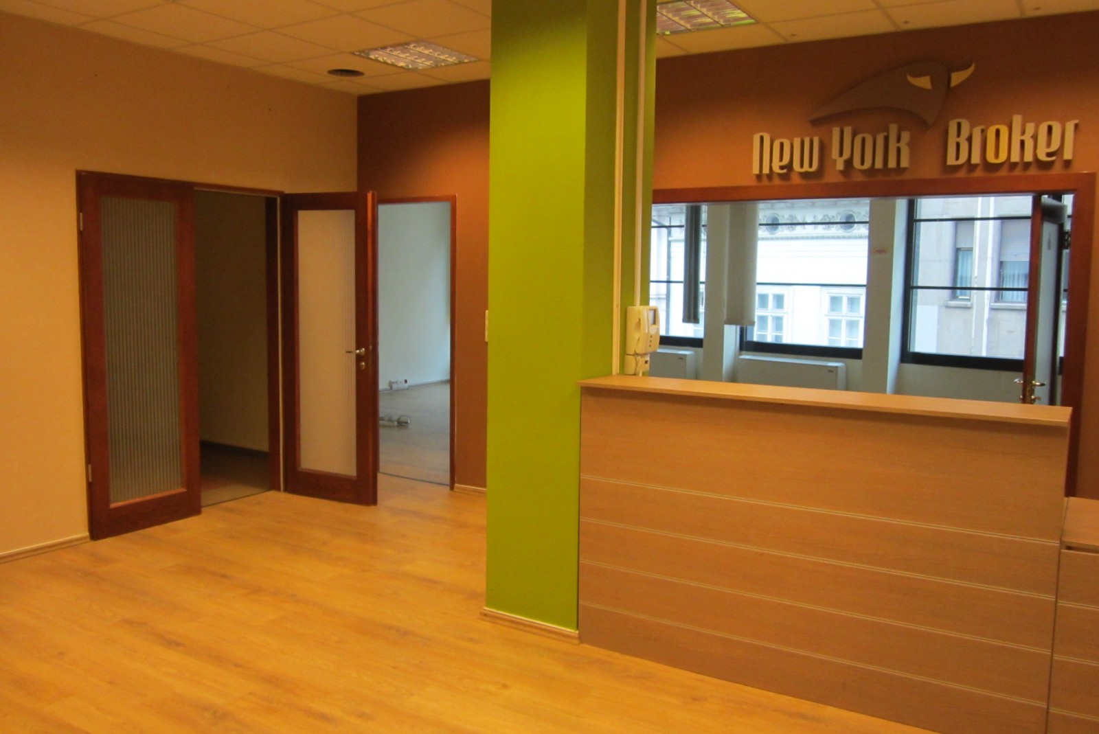 MASPED Ház Kiadó Irodaház