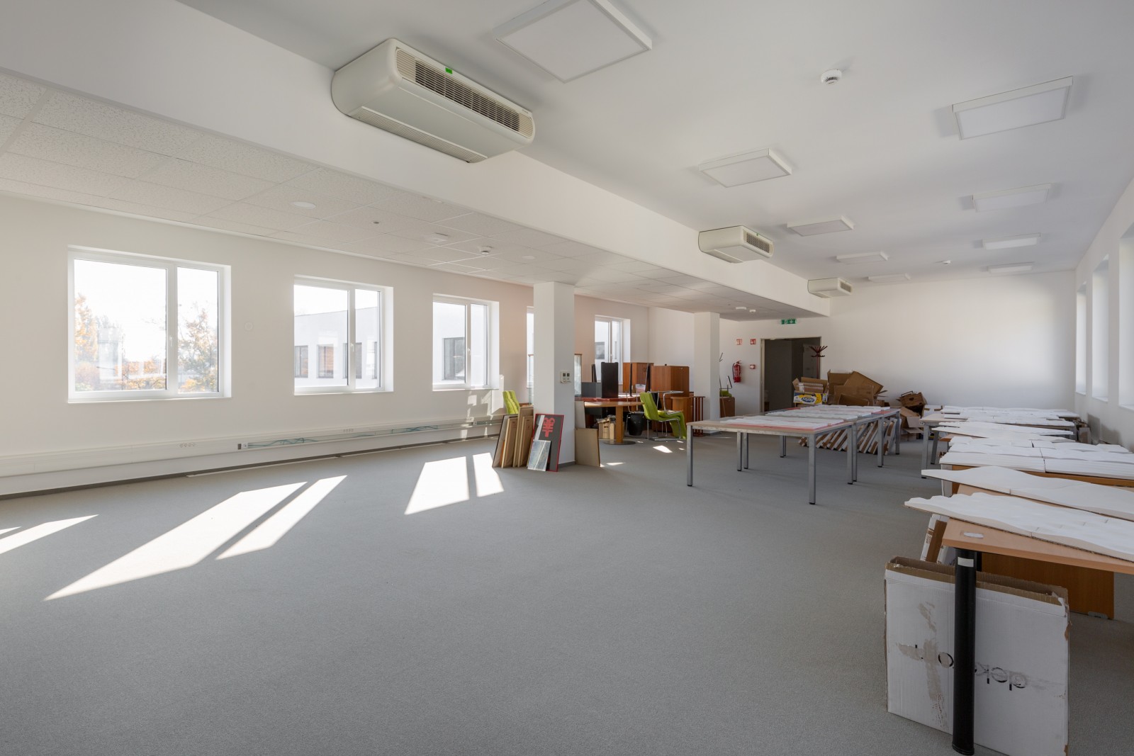 Fáy utca kiadó irodaház Kiadó Irodaház