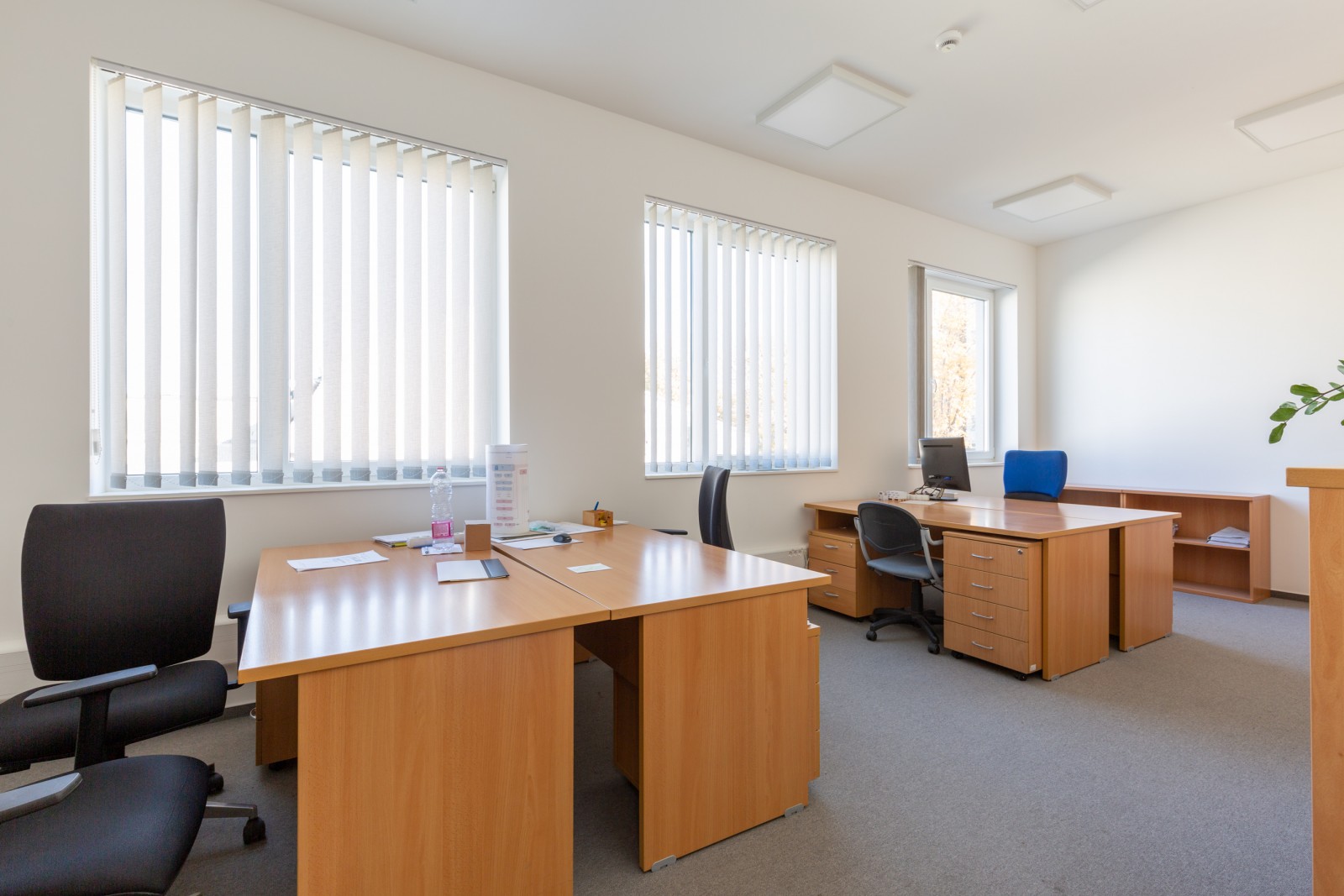 Fáy utca kiadó irodaház Kiadó Irodaház