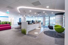 Iroda.hu - kiadó irodaház